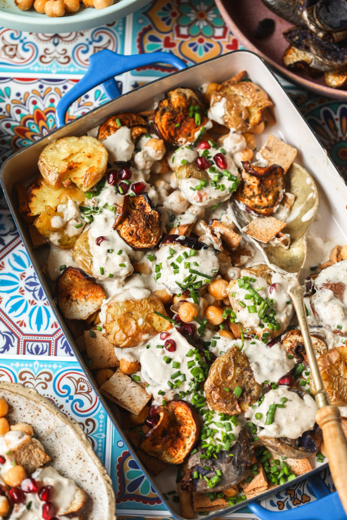 Fatteh - Pita topped with chickepeas in yogurt sauce