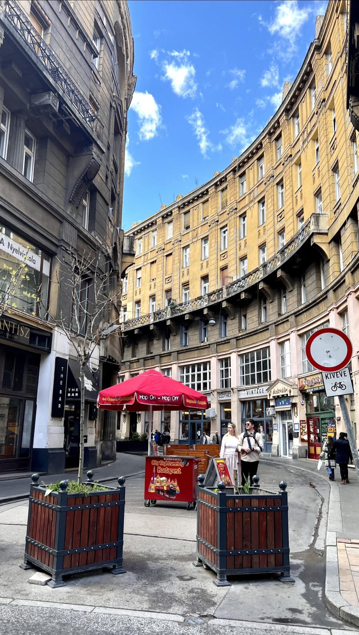 3-days-ultimate guide to BUDAPEST, Hungary. Vibrant and Pretty